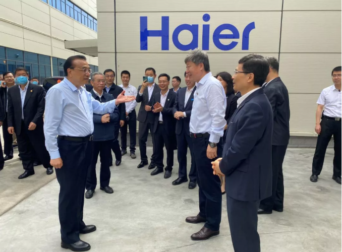 China’s Prime Minister Li Keqiang visits Haier